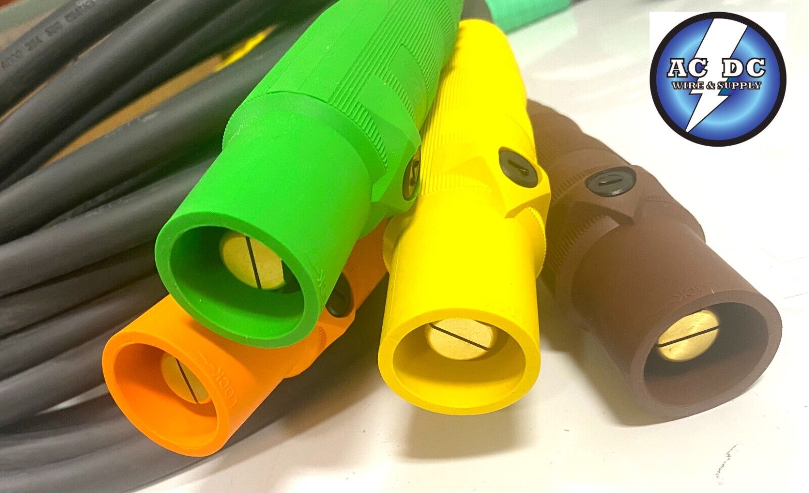 2/0 SC CABLE 4 WIRE 300 AMP 480v W/ MALE HUBBELL SERIES 16 CAM LOCK 10 ...